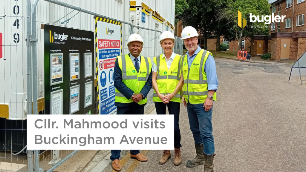Cllr. Mahmood visits Buckingham Avenue in Perivale